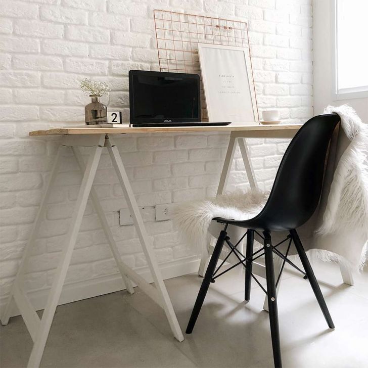 Conjunto com 8 Cadeiras Charles Eames Preto