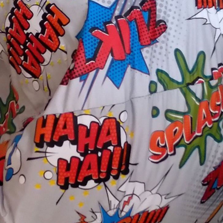 Puff Redondo Quadrinhos Colorido